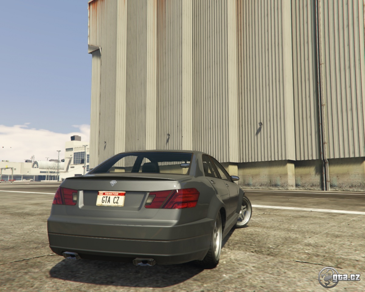 Benefactor Schafter - GTA V / Grand Theft Auto 5 - na Gta.cz